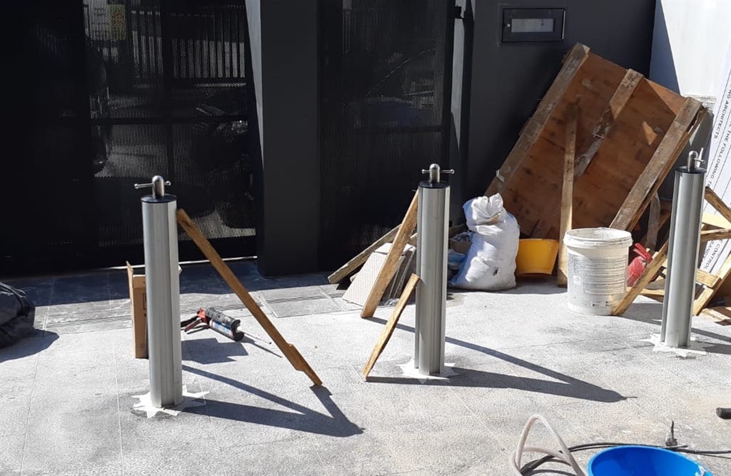 Extension Pole For Use Of Multiple DamEasy Flood Barriers | Flood X ...